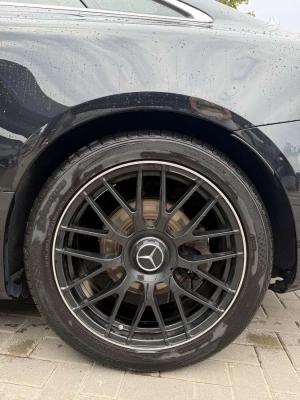 Черный Мерседес E 220 2019 в Вильнюс, объемом двигателя 1.95 л и пробегом 174 тыс. км за 26200 €, фото 8 на AUTOMOTO.COM.LV