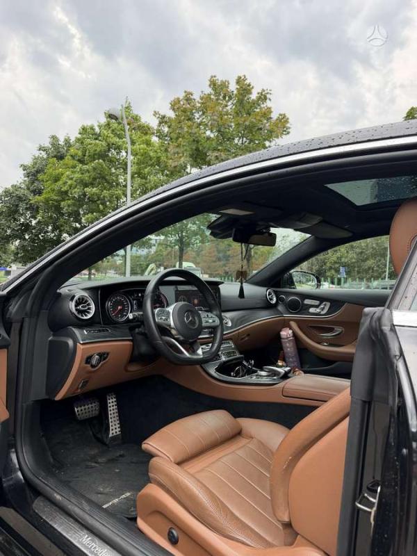 Черный Мерседес E 220 2019 в Вильнюс, объемом двигателя 1.95 л и пробегом 174 тыс. км за 26200 €, фото 10 на AUTOMOTO.COM.LV