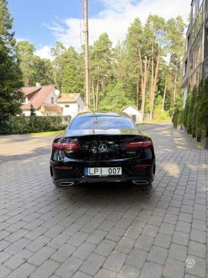Черный Мерседес E 220 2019 в Вильнюс, объемом двигателя 1.95 л и пробегом 190 тыс. км за 25900 €, фото 6 на AUTOMOTO.COM.LV