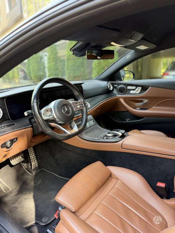 Черный Мерседес E 220 2019 в Вильнюс, объемом двигателя 1.95 л и пробегом 190 тыс. км за 25900 €, фото 11 на AUTOMOTO.COM.LV