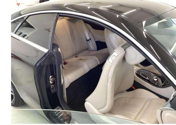 Black Mercedes-Benz E 220 2021 in Radviliskis, with an engine capacity of 1.95 L and mileage of 215 thousand km for 26900 €, photo 9 on AUTOMOTO.COM.LV