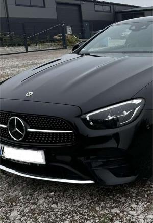 Melns Mercedes-Benz E 220 2022 Viļņa, ar dzinēja tilpumu 1.95 L un nobraukumu 161 tūkst. km par 43500 €, foto 4 vietnē AUTOMOTO.COM.LV