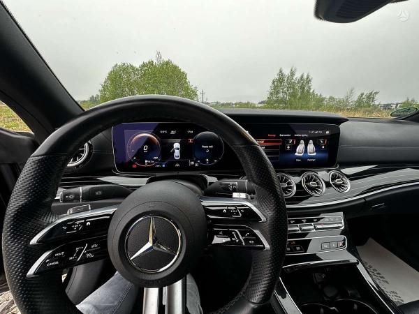 Черный Мерседес E 220 2022 в Вильнюс, объемом двигателя 1.95 л и пробегом 161 тыс. км за 43500 €, фото 6 на AUTOMOTO.COM.LV