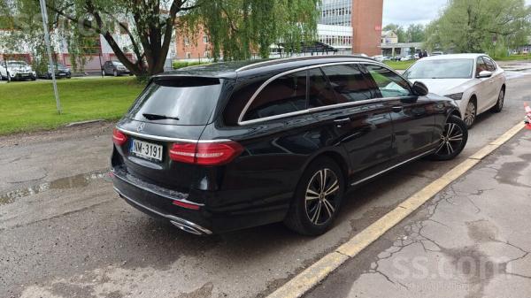 Melns Mercedes-Benz E 220 2017 Rīga, ar dzinēja tilpumu 2.00 L un nobraukumu 130 tūkst. km par 12500 €, foto 2 vietnē AUTOMOTO.COM.LV