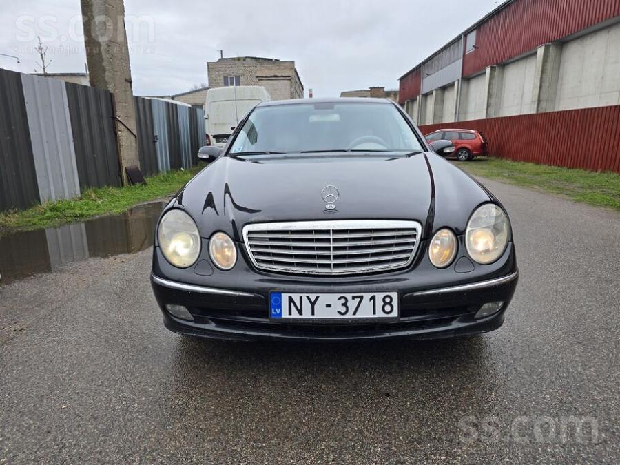 Melns Mercedes-Benz E 220 2002 Liepāja, ar dzinēja tilpumu 2.20 L un nobraukumu 380 tūkst. km par 1600 €, foto 1 vietnē AUTOMOTO.COM.LV