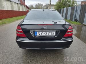 Melns Mercedes-Benz E 220 2002 Liepāja, ar dzinēja tilpumu 2.20 L un nobraukumu 380 tūkst. km par 1600 €, foto 6 vietnē AUTOMOTO.COM.LV