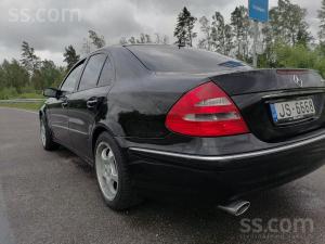 Melns Mercedes-Benz E 220 2003 Rēzekne, ar dzinēja tilpumu 2.20 L un nobraukumu 377 tūkst. km par 33900 €, foto 3 vietnē AUTOMOTO.COM.LV
