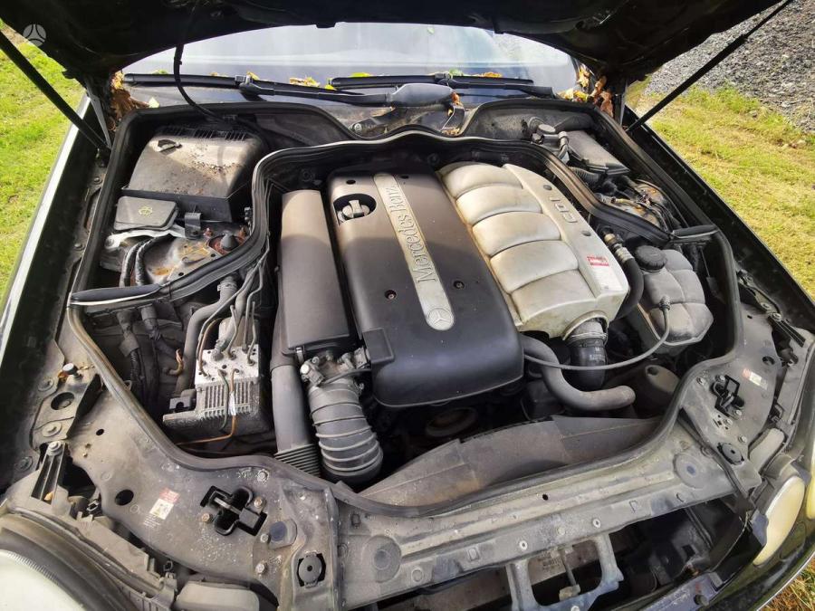 Melns Mercedes-Benz E 220 2003 Kauņa, ar dzinēja tilpumu 2.20 L un nobraukumu 271 tūkst. km par 850 €, foto 9 vietnē AUTOMOTO.COM.LV
