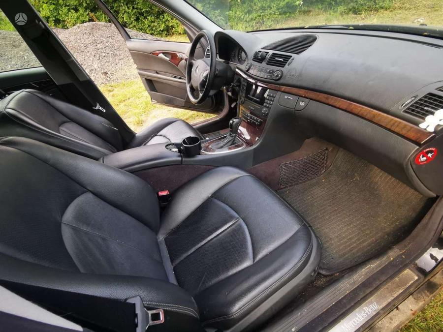 Melns Mercedes-Benz E 220 2003 Kauņa, ar dzinēja tilpumu 2.20 L un nobraukumu 271 tūkst. km par 850 €, foto 14 vietnē AUTOMOTO.COM.LV
