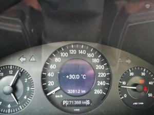 Melns Mercedes-Benz E 220 2003 Kauņa, ar dzinēja tilpumu 2.20 L un nobraukumu 271 tūkst. km par 850 €, foto 15 vietnē AUTOMOTO.COM.LV