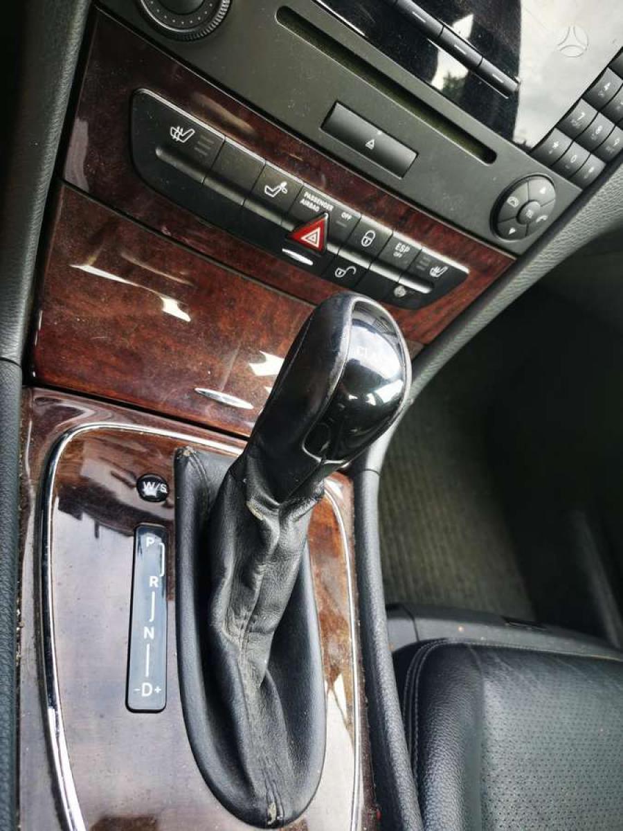 Melns Mercedes-Benz E 220 2003 Kauņa, ar dzinēja tilpumu 2.20 L un nobraukumu 271 tūkst. km par 850 €, foto 16 vietnē AUTOMOTO.COM.LV