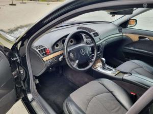 Черный Мерседес E 220 2003 в Шяуляй, объемом двигателя 2.15 л и пробегом 320 тыс. км за 1990 €, фото 15 на AUTOMOTO.COM.LV