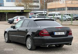 Черный Мерседес E 220 2004 в Нарва, объемом двигателя 2.20 л и пробегом 413 тыс. км за 1999 €, фото 5 на AUTOMOTO.COM.LV