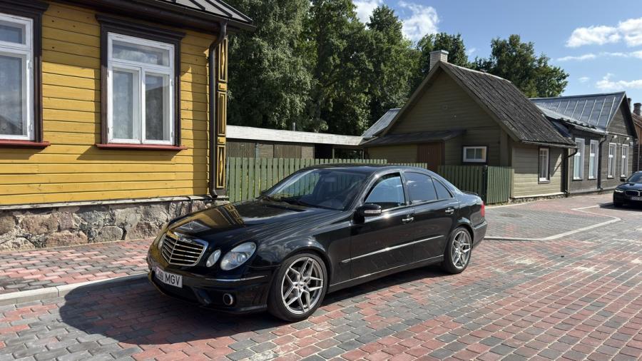 Черный Мерседес E 220 2004 в Выру, объемом двигателя 0.00 л и пробегом 410 тыс. км за 4000 €, фото 14 на AUTOMOTO.COM.LV