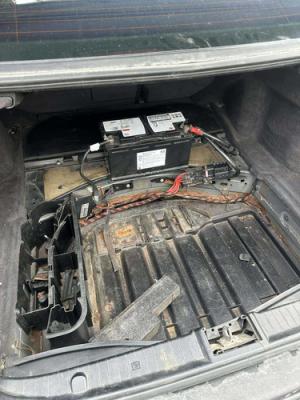 Черный Мерседес E 220 2004 в Таллин, объемом двигателя 2.20 л и пробегом 330 тыс. км за 650 €, фото 9 на AUTOMOTO.COM.LV
