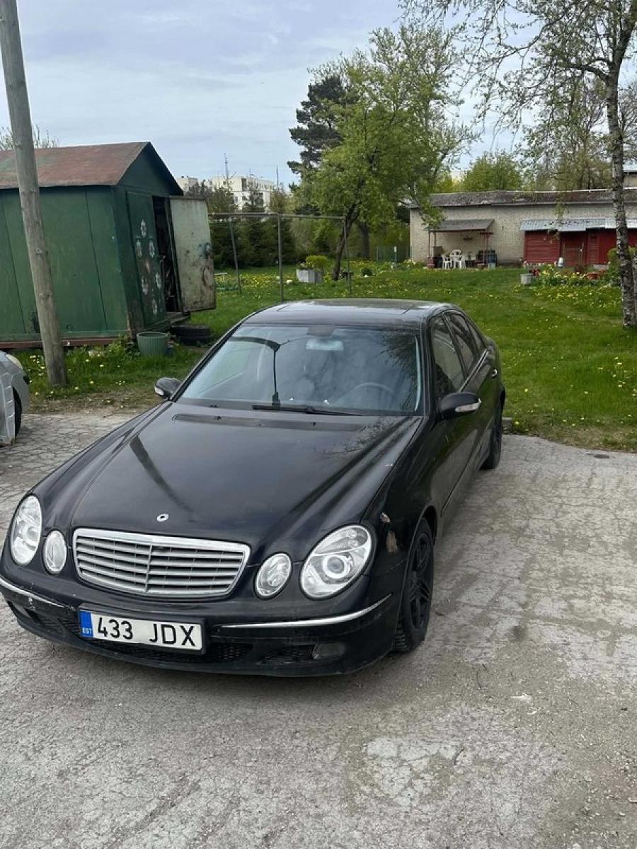 Черный Мерседес E 220 2004 в Таллин, объемом двигателя 2.20 л и пробегом 330 тыс. км за 650 €, фото 14 на AUTOMOTO.COM.LV