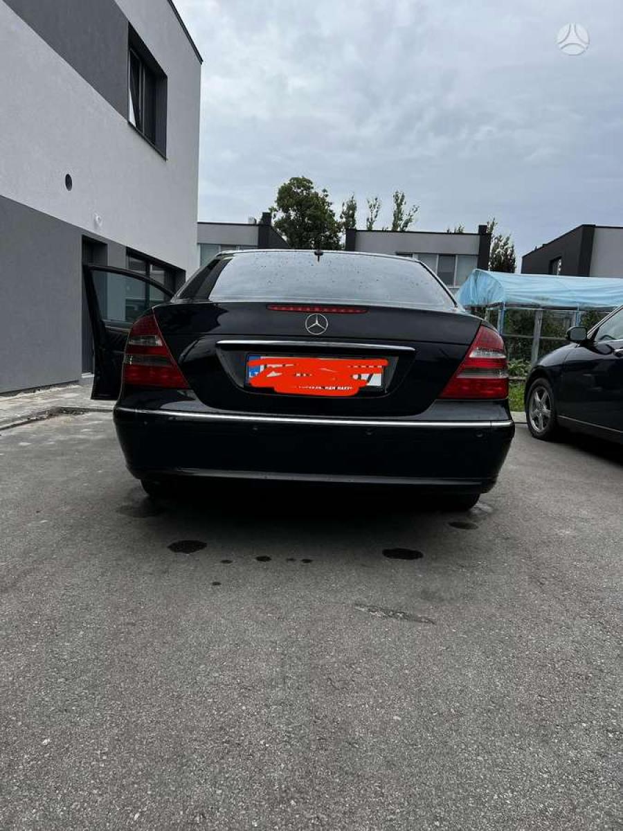 Черный Мерседес E 220 2004 в Каунас, объемом двигателя 2.20 л и пробегом 320 тыс. км за 3200 €, фото 14 на AUTOMOTO.COM.LV