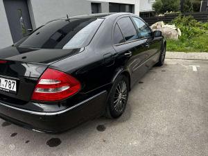 Черный Мерседес E 220 2004 в Каунас, объемом двигателя 2.20 л и пробегом 320 тыс. км за 3200 €, фото 20 на AUTOMOTO.COM.LV