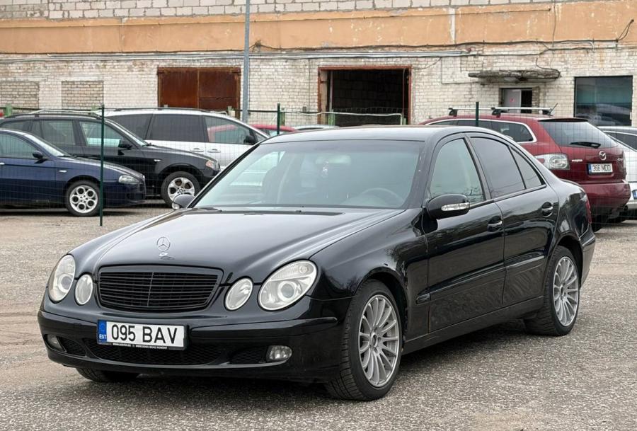 Melns Mercedes-Benz E 220 2004 Narva, ar dzinēja tilpumu 2.20 L un nobraukumu 413 tūkst. km par 1999 €, foto 3 vietnē AUTOMOTO.COM.LV