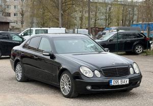 Melns Mercedes-Benz E 220 2004 Narva, ar dzinēja tilpumu 2.20 L un nobraukumu 413 tūkst. km par 1999 €, foto 4 vietnē AUTOMOTO.COM.LV