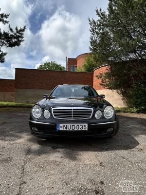 Black Mercedes-Benz E 220 2005 in Vilnius, with an engine capacity of 2.10 L and mileage of 457 thousand km for 2750 €, photo 3 on AUTOMOTO.COM.LV