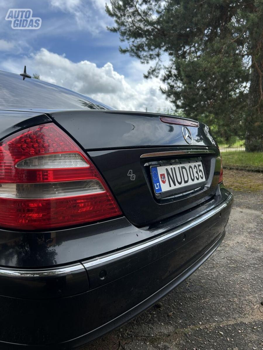 Black Mercedes-Benz E 220 2005 in Vilnius, with an engine capacity of 2.10 L and mileage of 457 thousand km for 2750 €, photo 10 on AUTOMOTO.COM.LV