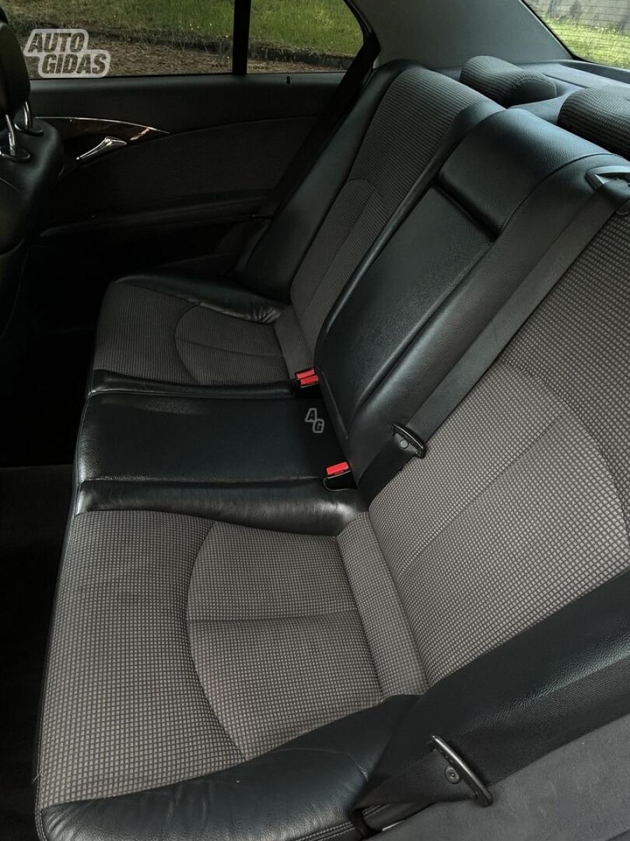 Black Mercedes-Benz E 220 2005 in Vilnius, with an engine capacity of 2.10 L and mileage of 457 thousand km for 2750 €, photo 21 on AUTOMOTO.COM.LV