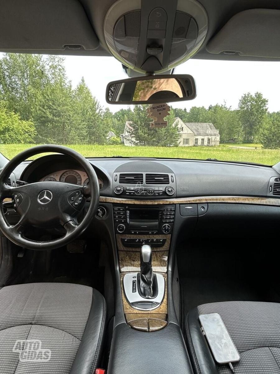 Black Mercedes-Benz E 220 2005 in Vilnius, with an engine capacity of 2.10 L and mileage of 457 thousand km for 2750 €, photo 23 on AUTOMOTO.COM.LV