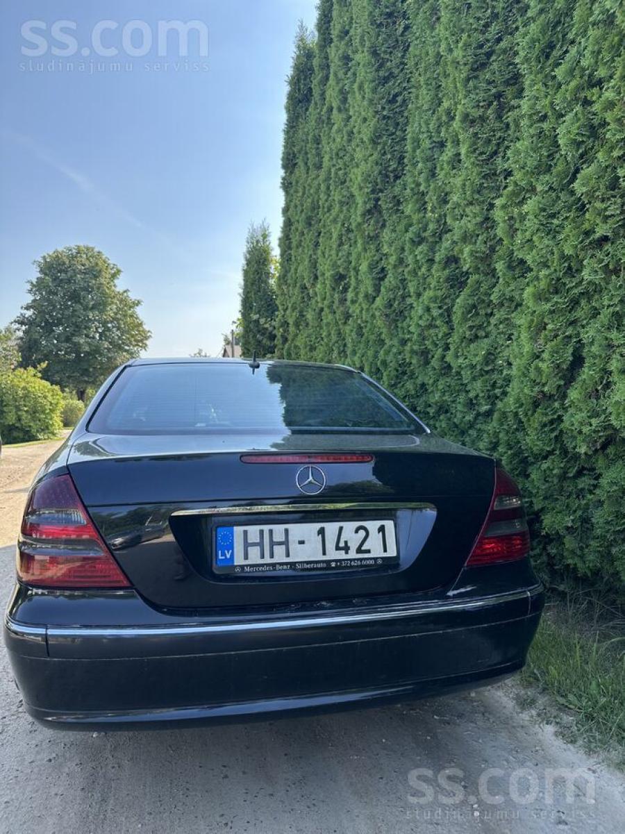 Melns Mercedes-Benz E 220 2005 Ogre, ar dzinēja tilpumu 2.20 L un nobraukumu 304 tūkst. km par 1800 €, foto 4 vietnē AUTOMOTO.COM.LV