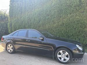 Melns Mercedes-Benz E 220 2005 Ogre, ar dzinēja tilpumu 2.20 L un nobraukumu 304 tūkst. km par 1800 €, foto 6 vietnē AUTOMOTO.COM.LV