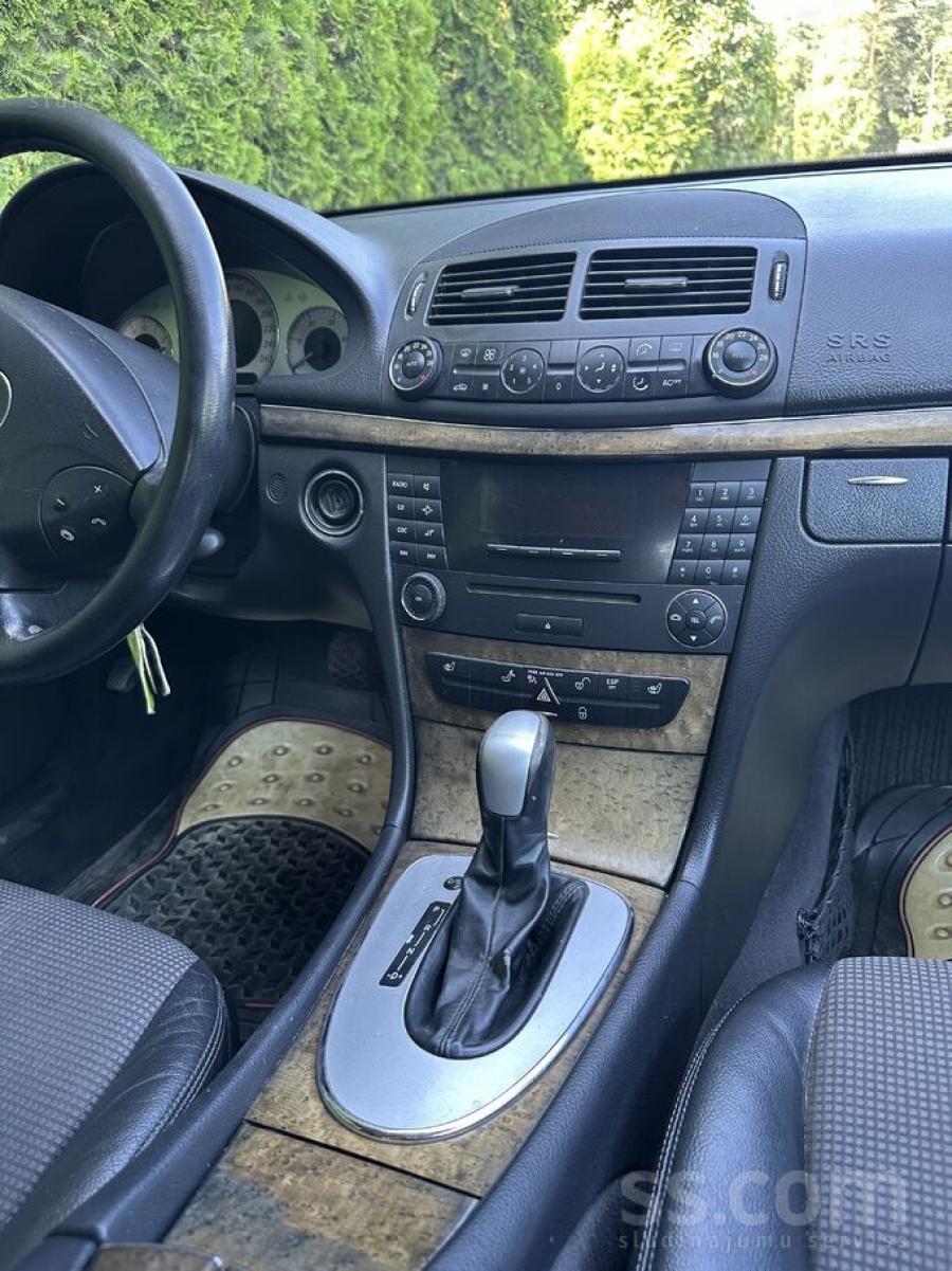 Melns Mercedes-Benz E 220 2005 Ogre, ar dzinēja tilpumu 2.20 L un nobraukumu 304 tūkst. km par 1800 €, foto 11 vietnē AUTOMOTO.COM.LV