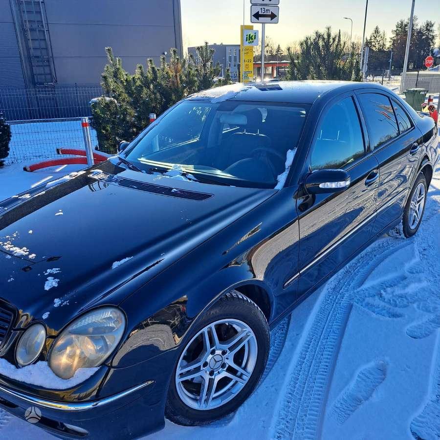 Black Mercedes-Benz E 220 2006 in Kaunas, with an engine capacity of 2.15 L and mileage of 271 thousand km for 4000 €, photo 12 on AUTOMOTO.COM.LV