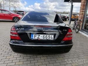 Melns Mercedes-Benz E 220 2006 Talsi, ar dzinēja tilpumu 2.20 L un nobraukumu 310 tūkst. km par 3470 €, foto 3 vietnē AUTOMOTO.COM.LV