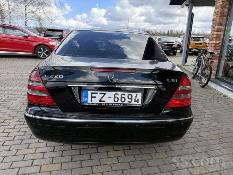 Melns Mercedes-Benz E 220 2006 Talsi, ar dzinēja tilpumu 2.20 L un nobraukumu 310 tūkst. km par 3470 €, foto 3 vietnē AUTOMOTO.COM.LV