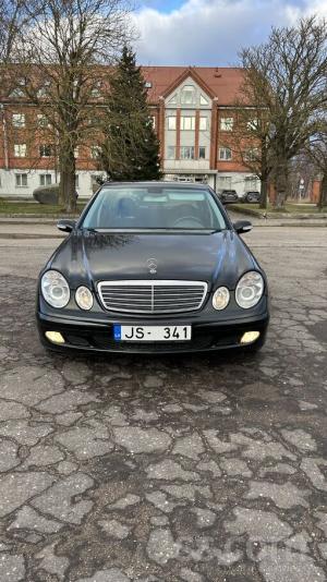 Черный Мерседес E 220 2006 в Лиепая, объемом двигателя 2.20 л и пробегом 346 тыс. км за 2500 €, фото  на AUTOMOTO.COM.LV