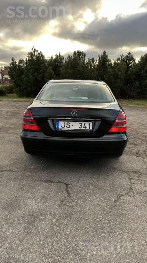 Черный Мерседес E 220 2006 в Лиепая, объемом двигателя 2.20 л и пробегом 346 тыс. км за 2500 €, фото 6 на AUTOMOTO.COM.LV