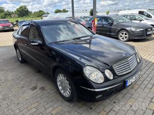 Melns Mercedes-Benz E 220 2006 Talsi, ar dzinēja tilpumu 2.20 L un nobraukumu 310 tūkst. km par 3070 €, foto 7 vietnē AUTOMOTO.COM.LV