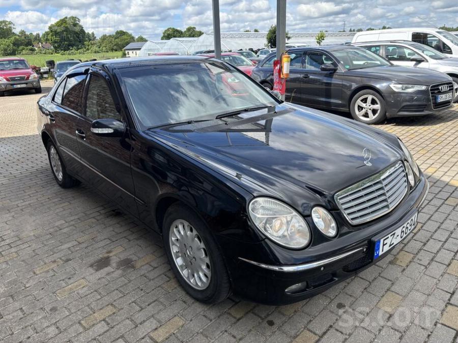 Melns Mercedes-Benz E 220 2006 Talsi, ar dzinēja tilpumu 2.20 L un nobraukumu 310 tūkst. km par 3070 €, foto 7 vietnē AUTOMOTO.COM.LV