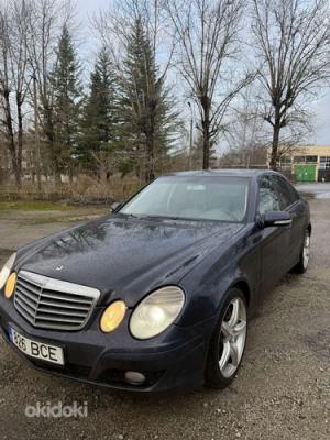 Черный Мерседес E 220 2006 в Кохтла-Ярве, объемом двигателя 0.00 л и пробегом 391 тыс. км за 3400 €, фото 3 на AUTOMOTO.COM.LV