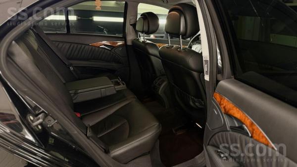 Melns Mercedes-Benz E 220 2006 Rīga, ar dzinēja tilpumu 2.20 L un nobraukumu 368 tūkst. km par 3200 €, foto 9 vietnē AUTOMOTO.COM.LV
