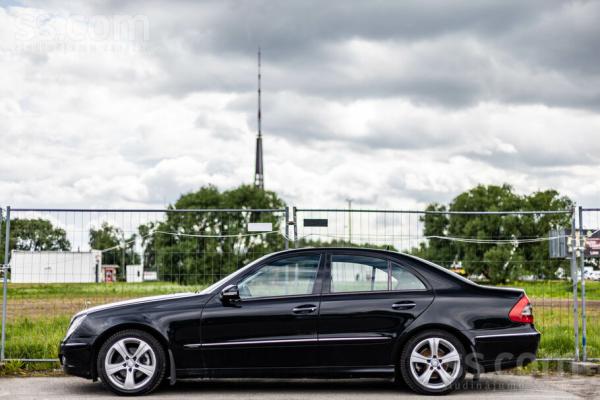 Black Mercedes-Benz E 220 2007 in Riga, with an engine capacity of 2.20 L and mileage of 307 thousand km for 4290 €, photo 4 on AUTOMOTO.COM.LV