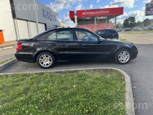 Black Mercedes-Benz E 220 2007 in Riga, with an engine capacity of 2.20 L and mileage of 378 thousand km for 3999 €, photo 9 on AUTOMOTO.COM.LV