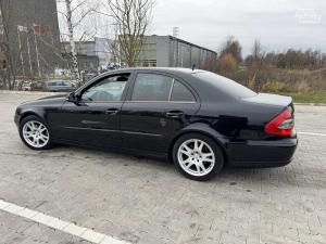 Melns Mercedes-Benz E 220 2007 Kauņa, ar dzinēja tilpumu 2.20 L un nobraukumu 360 tūkst. km par 3350 €, foto 3 vietnē AUTOMOTO.COM.LV