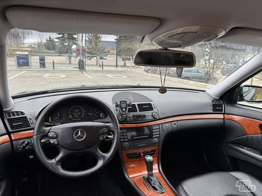Black Mercedes-Benz E 220 2007 in Kaunas, with an engine capacity of 2.20 L and mileage of 360 thousand km for 3350 €, photo 17 on AUTOMOTO.COM.LV