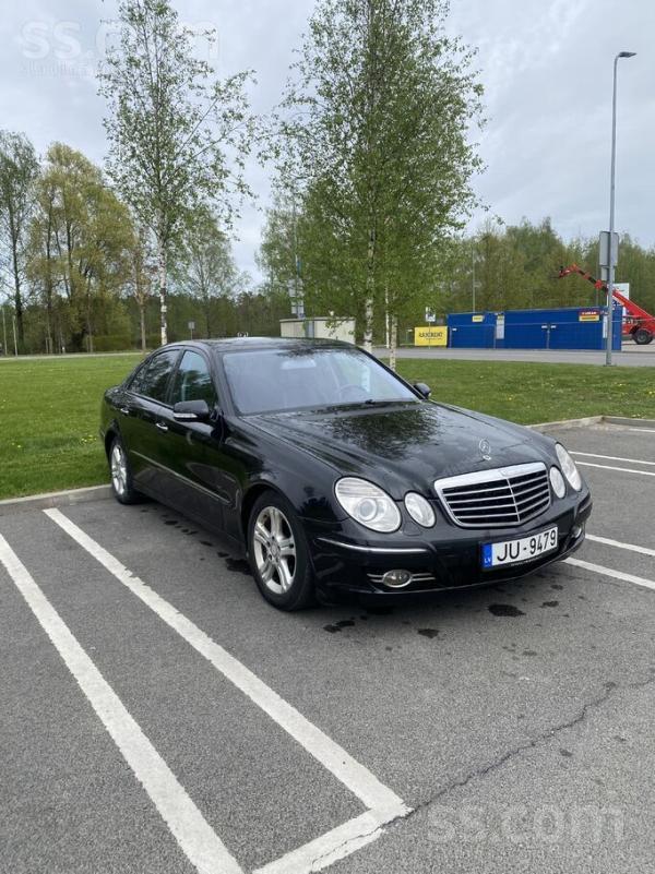 Black Mercedes-Benz E 220 2007 in Jelgava, with an engine capacity of 2.20 L and mileage of 480 thousand km for 2850 €, photo 2 on AUTOMOTO.COM.LV