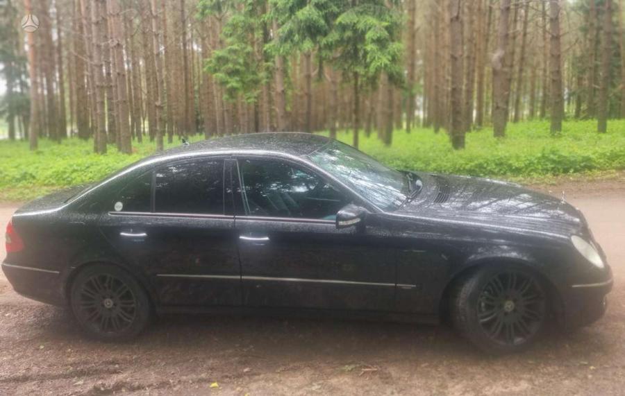 Melns Mercedes-Benz E 220 2007 Gargždai, ar dzinēja tilpumu 2.20 L un nobraukumu 426 tūkst. km par 3500 €, foto 6 vietnē AUTOMOTO.COM.LV