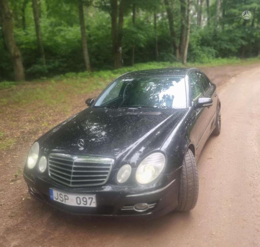 Melns Mercedes-Benz E 220 2007 Gargždai, ar dzinēja tilpumu 2.20 L un nobraukumu 426 tūkst. km par 3500 €, foto 7 vietnē AUTOMOTO.COM.LV