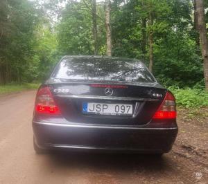 Melns Mercedes-Benz E 220 2007 Gargždai, ar dzinēja tilpumu 2.20 L un nobraukumu 426 tūkst. km par 3500 €, foto 14 vietnē AUTOMOTO.COM.LV