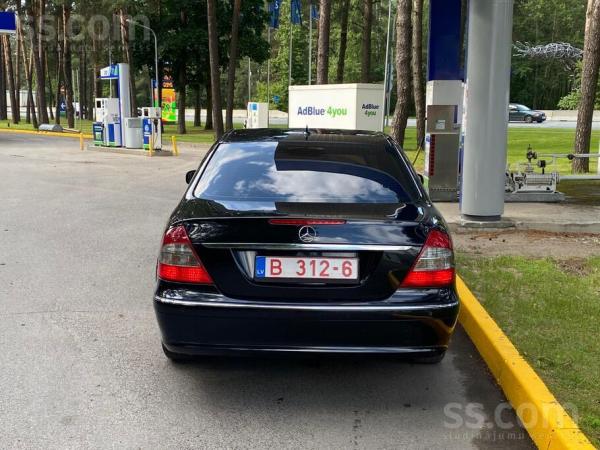 Melns Mercedes-Benz E 220 2008 Rīga, ar dzinēja tilpumu 2.20 L un nobraukumu 0 tūkst. km par 3999 €, foto 4 vietnē AUTOMOTO.COM.LV