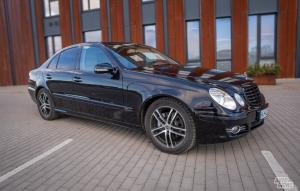 Черный Мерседес E 220 2008 в Каунас, объемом двигателя 2.20 л и пробегом 301 тыс. км за 4450 €, фото 31 на AUTOMOTO.COM.LV
